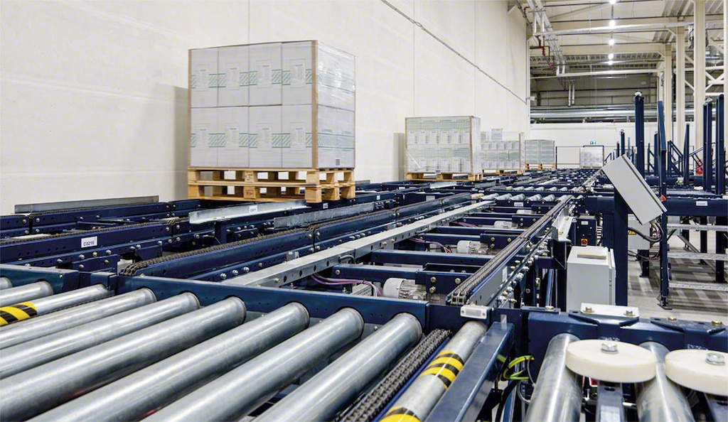 Flexibele automatisering van magazijnen - Mecalux.be